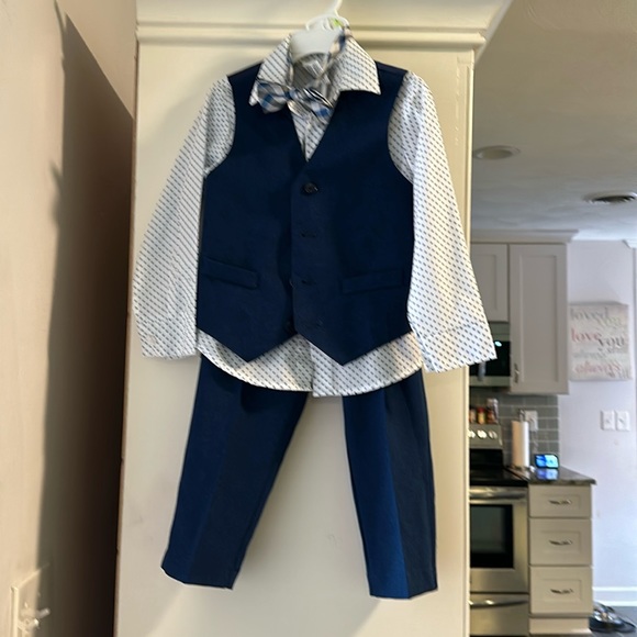 Van Heusen | Matching Sets | 4t Easter Suit Kids Dress Clothes Navy ...
